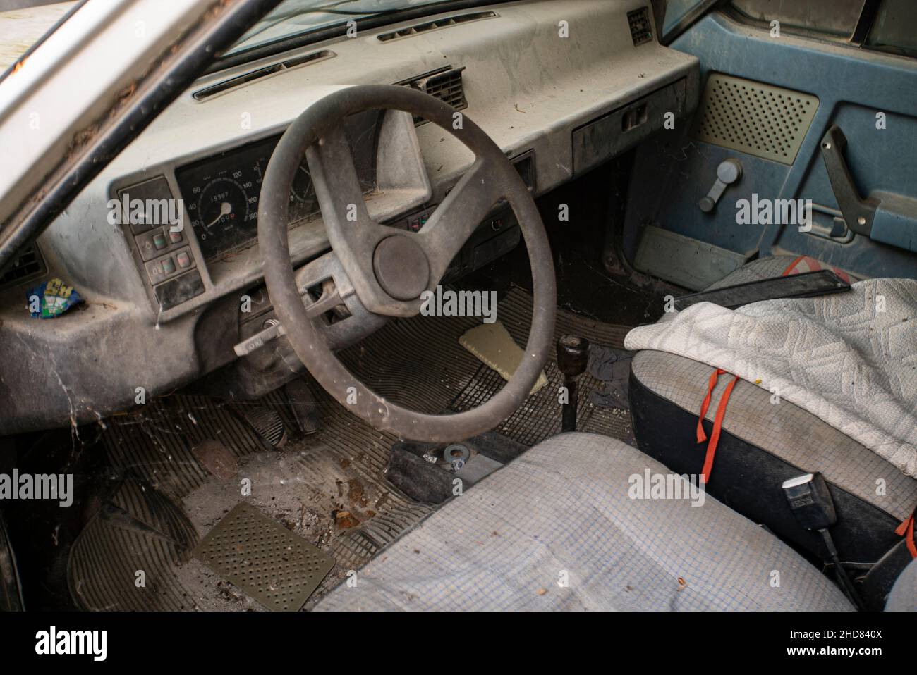 Interior abandoned car scrap hi-res stock photography and images - Alamy