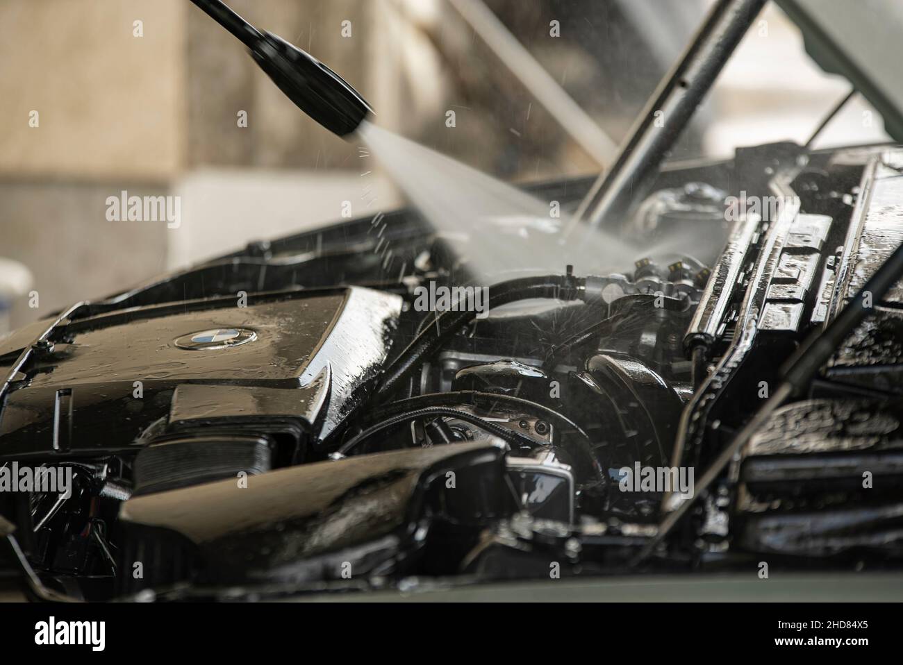 Car detail wash hi-res stock photography and images - Alamy