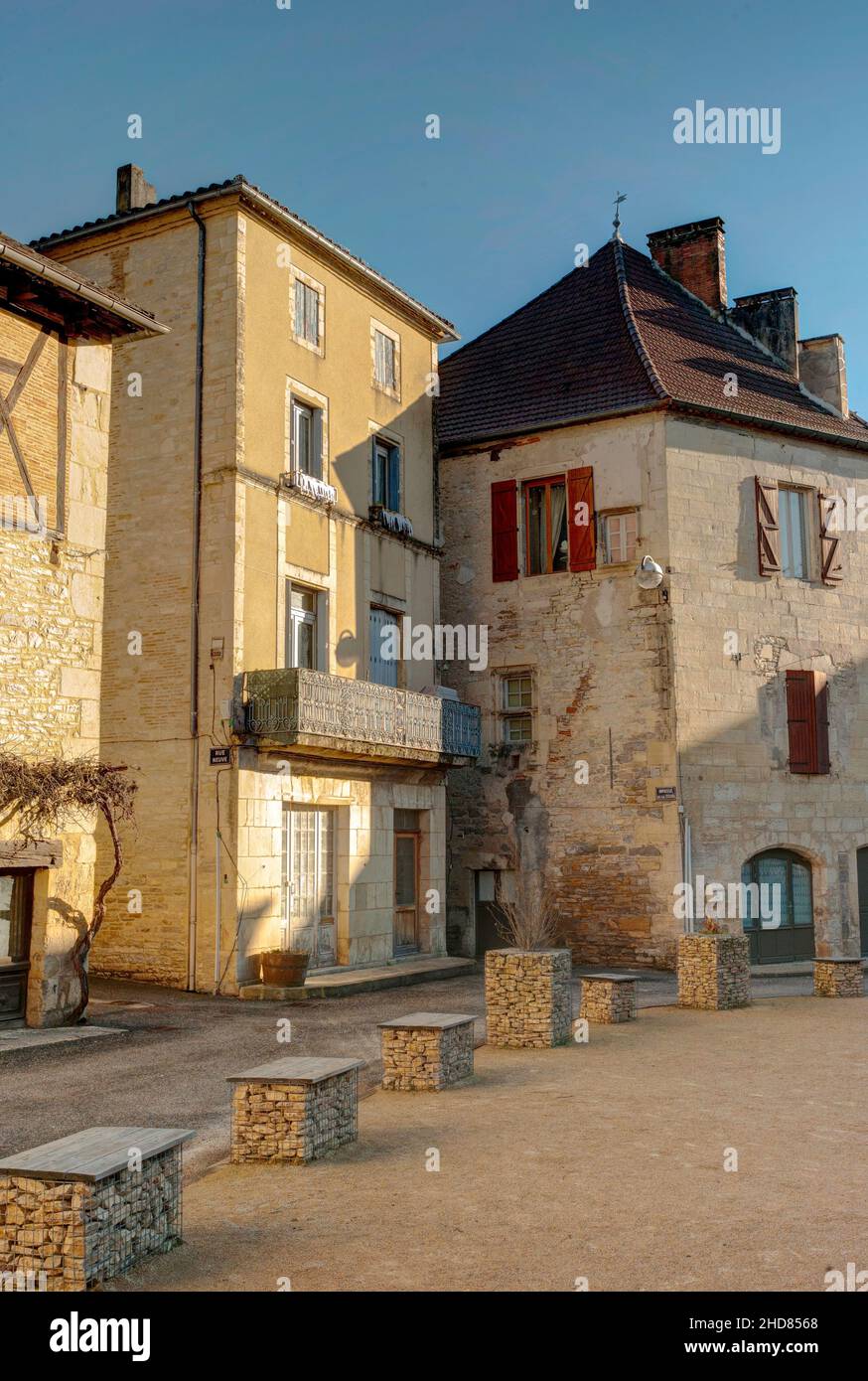 Place de la poste, Catus, Lot Department, France Stock Photo - Alamy
