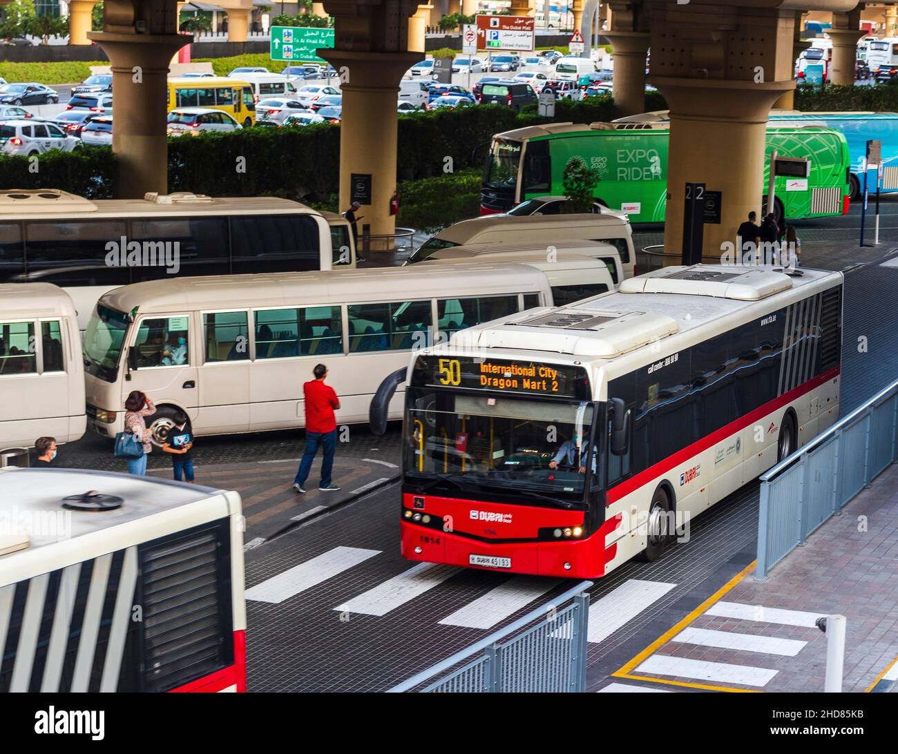 Dubai, UAE - 12.24.2021 - Dubai Mall bus station Stock Photo - Alamy