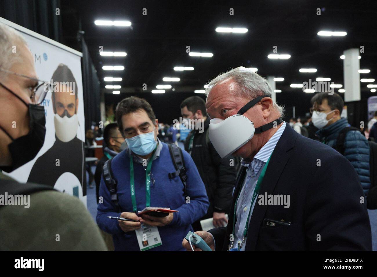 Co founder of the airxom mask hi-res stock photography and images - Alamy