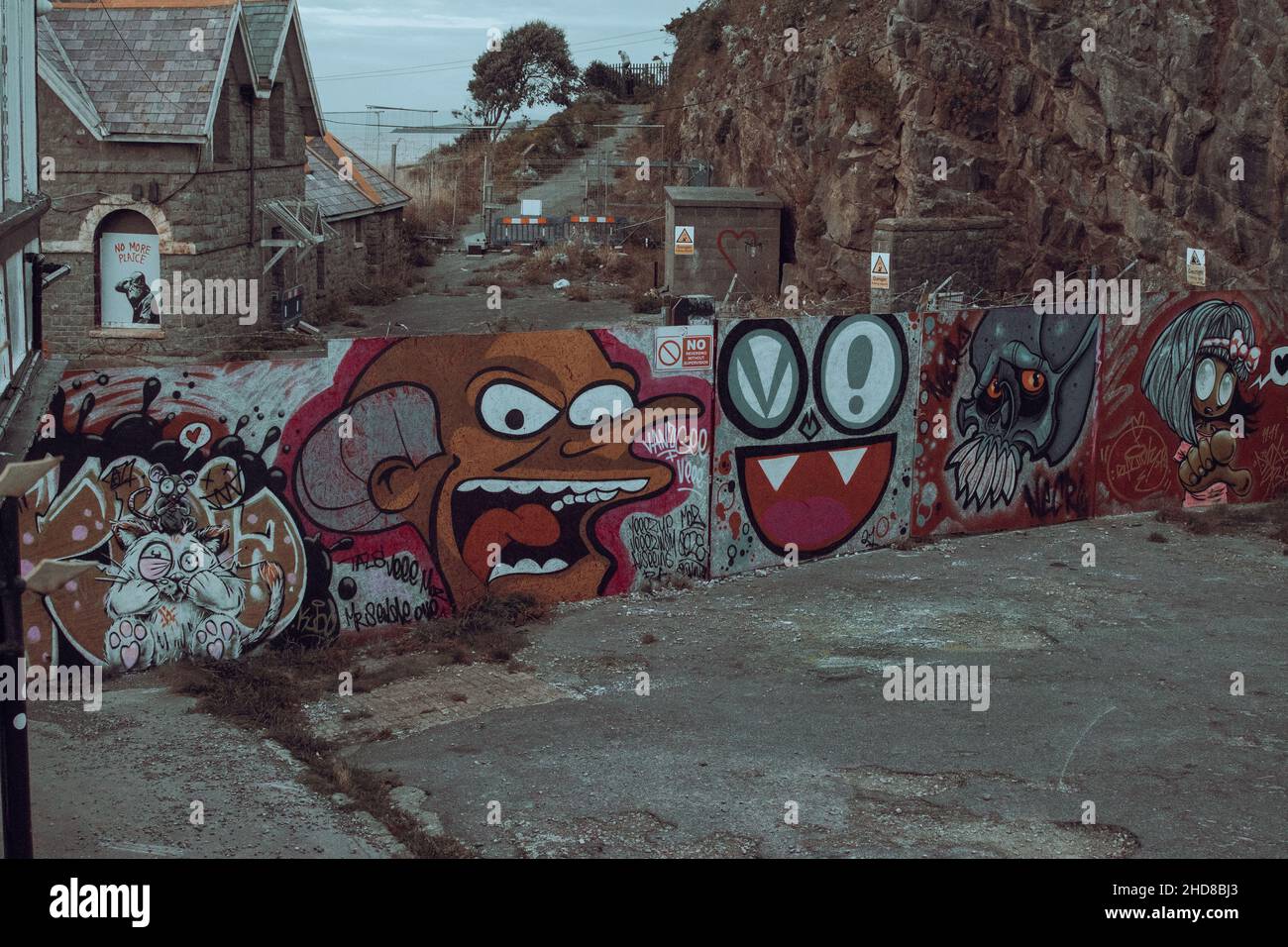 Wall of graffiti at Birnbeck Pier, Weston Super Mare Stock Photo - Alamy