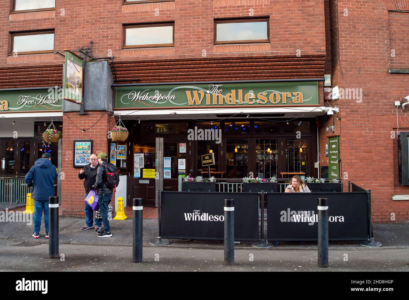 Windsor, Berkshire, UK. 31st December, 2021. The Windlesora Wetherspoon ...