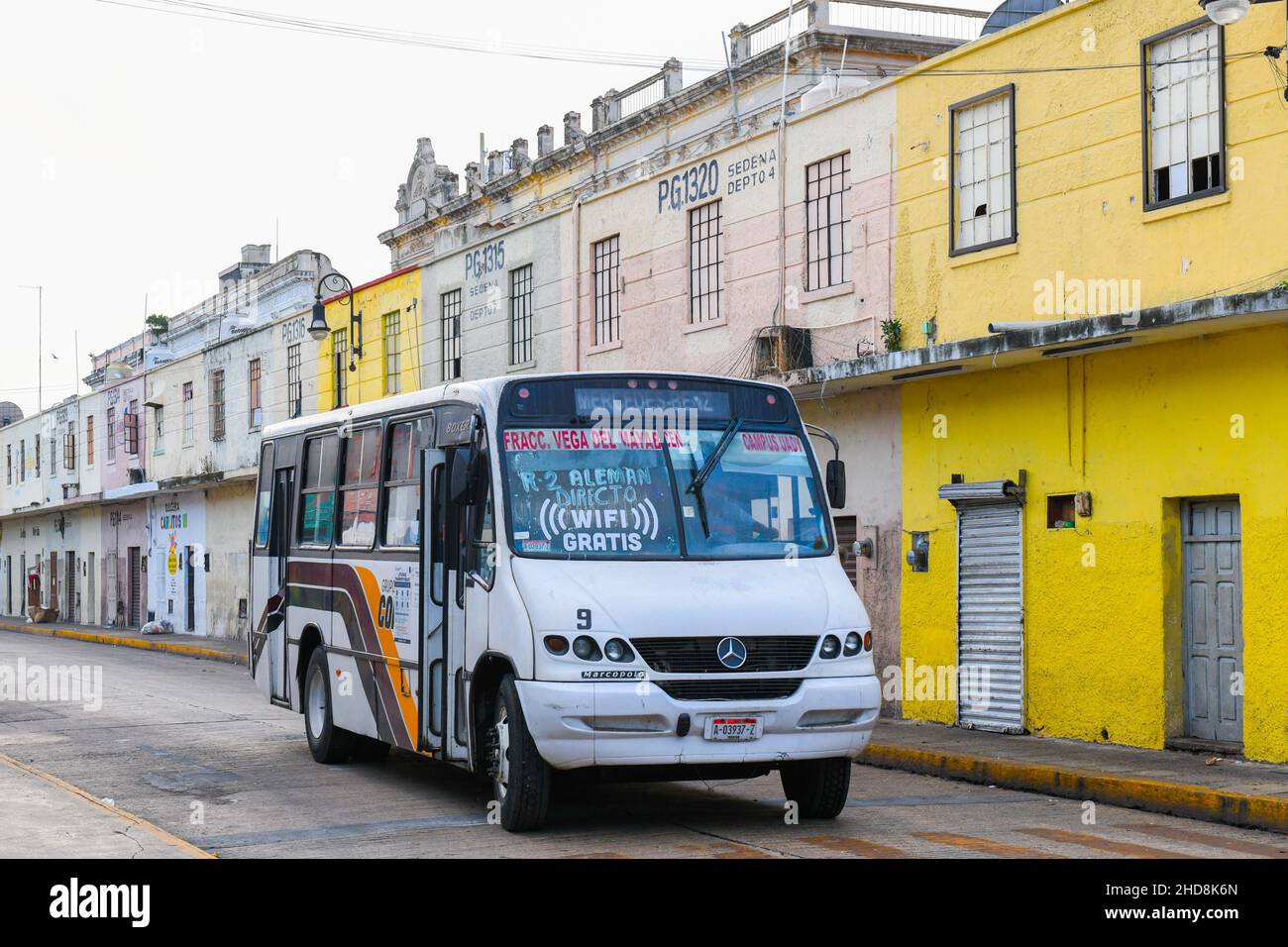 Mexican bus hi-res stock photography and images - Alamy