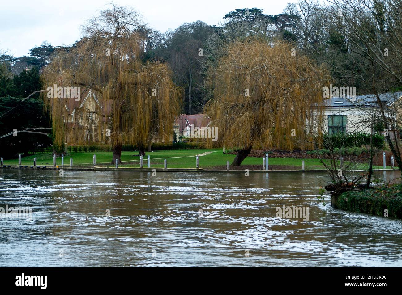 Polluted river uk 2021 hi-res stock photography and images - Alamy