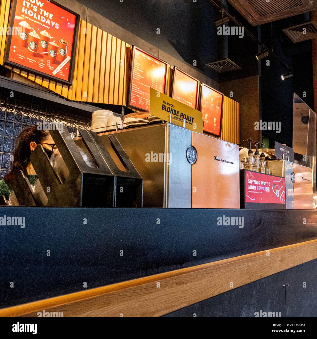 Starbucks interior hi-res stock photography and images - Alamy