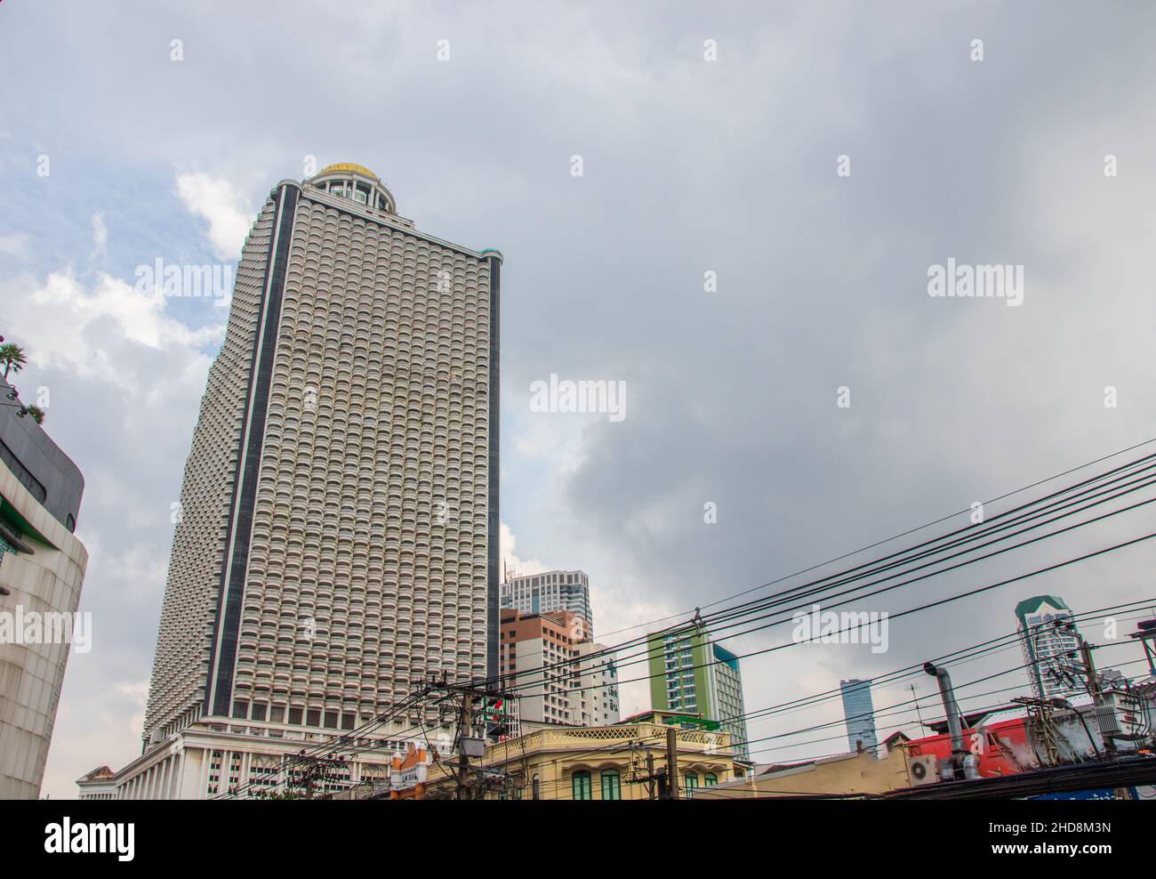A Skyscraper building in Bangkok Thailand Stock Photo - Alamy
