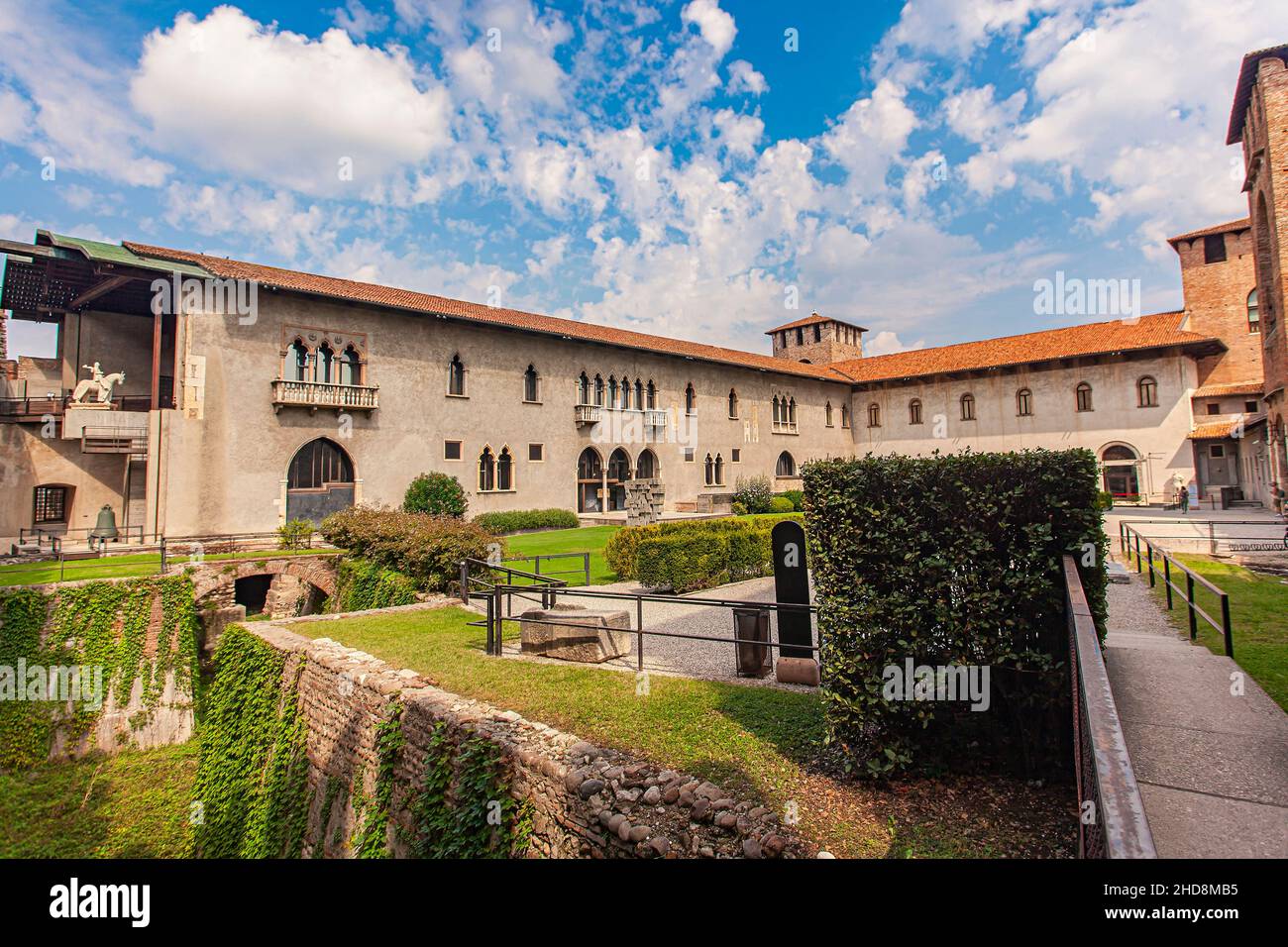 Old medieval castle of verona hi-res stock photography and images - Alamy