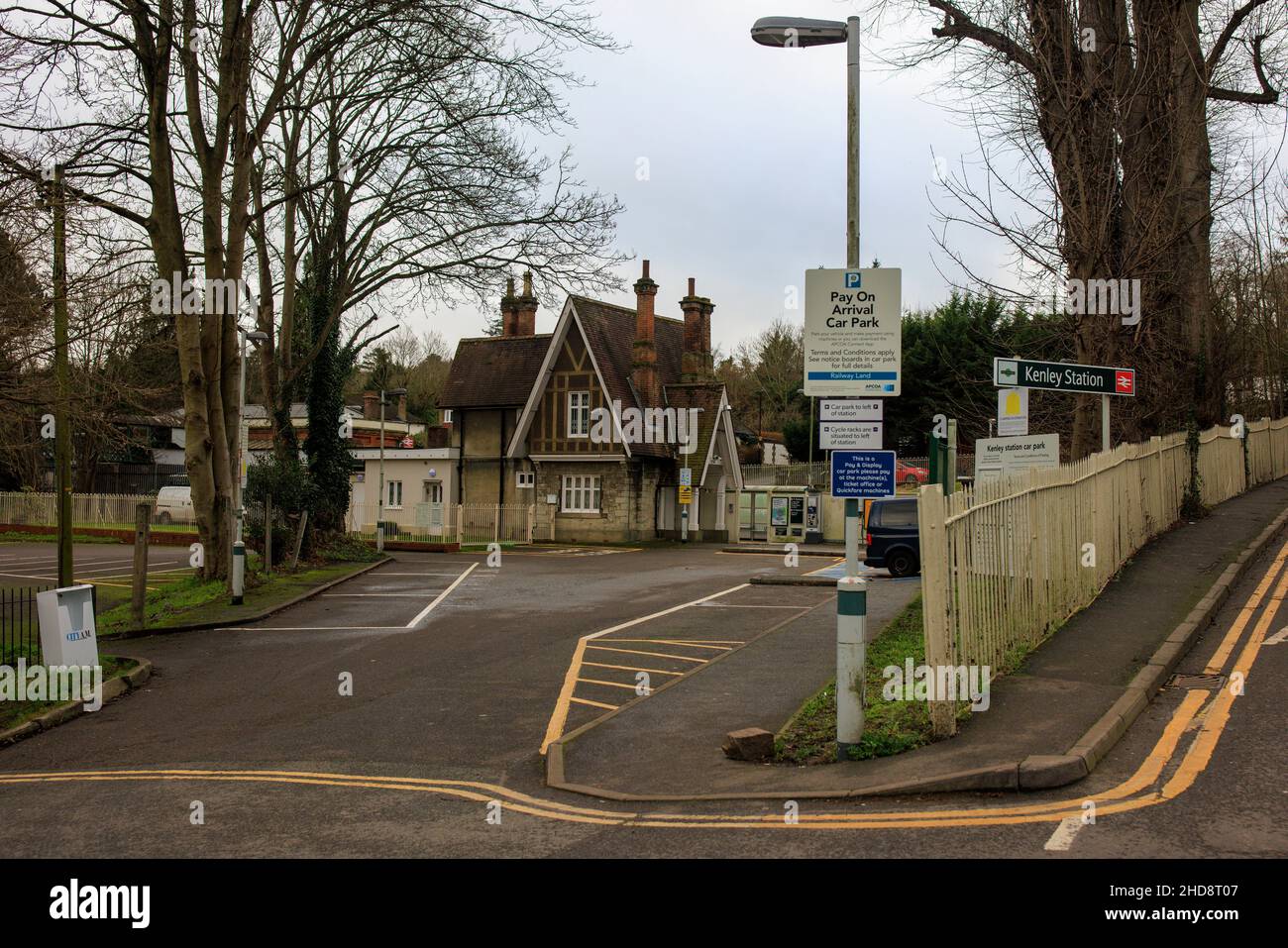 Kenley train station hi-res stock photography and images - Alamy