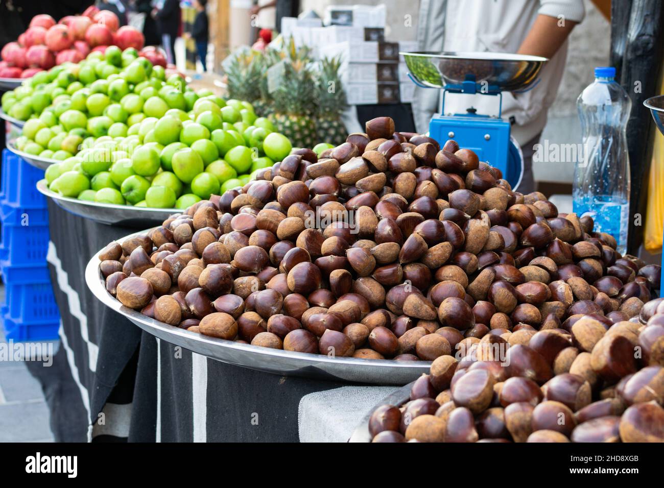 Chestnut market hi-res stock photography and images - Alamy