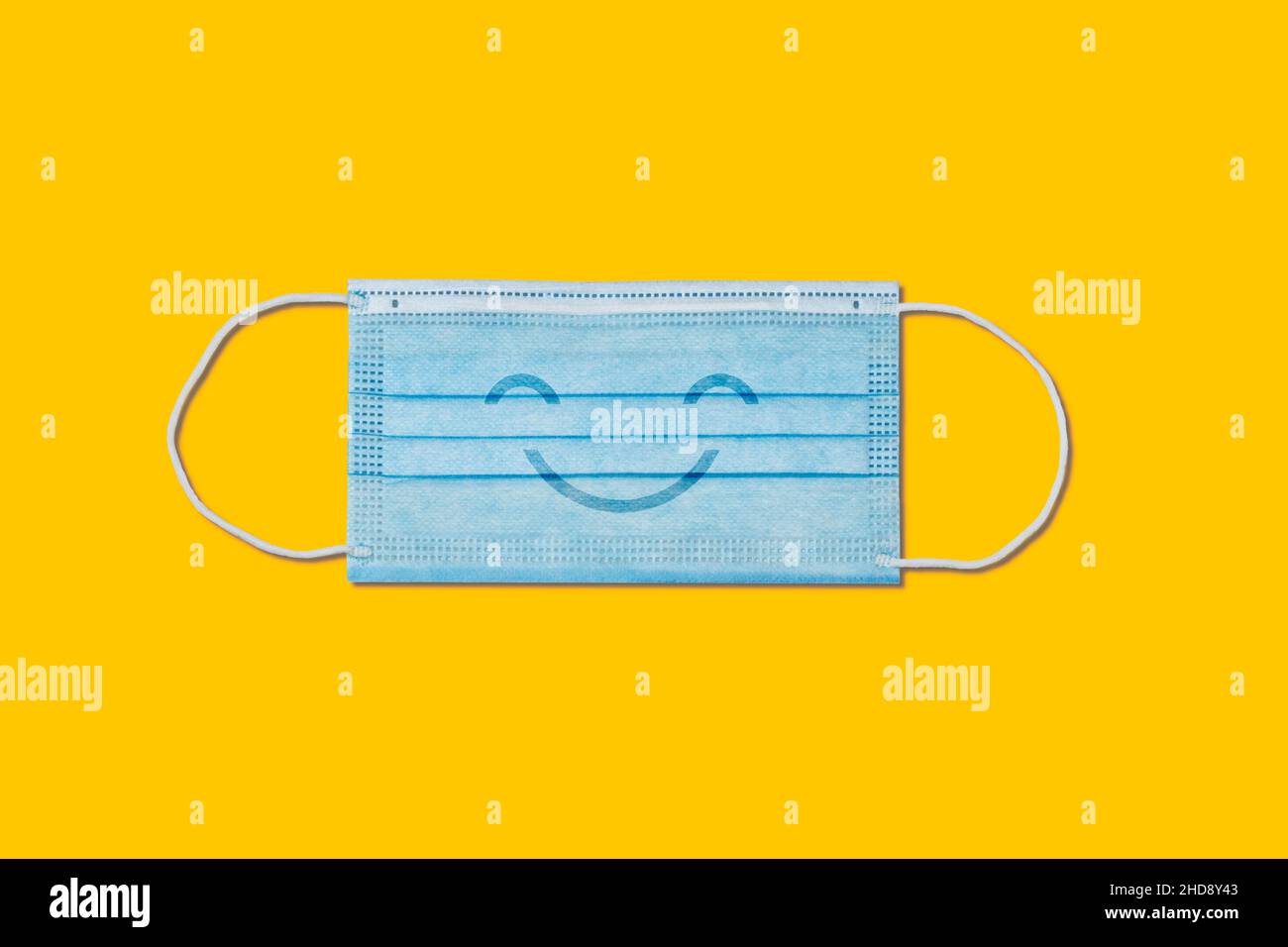 Smiling mask hi-res stock photography and images - Alamy