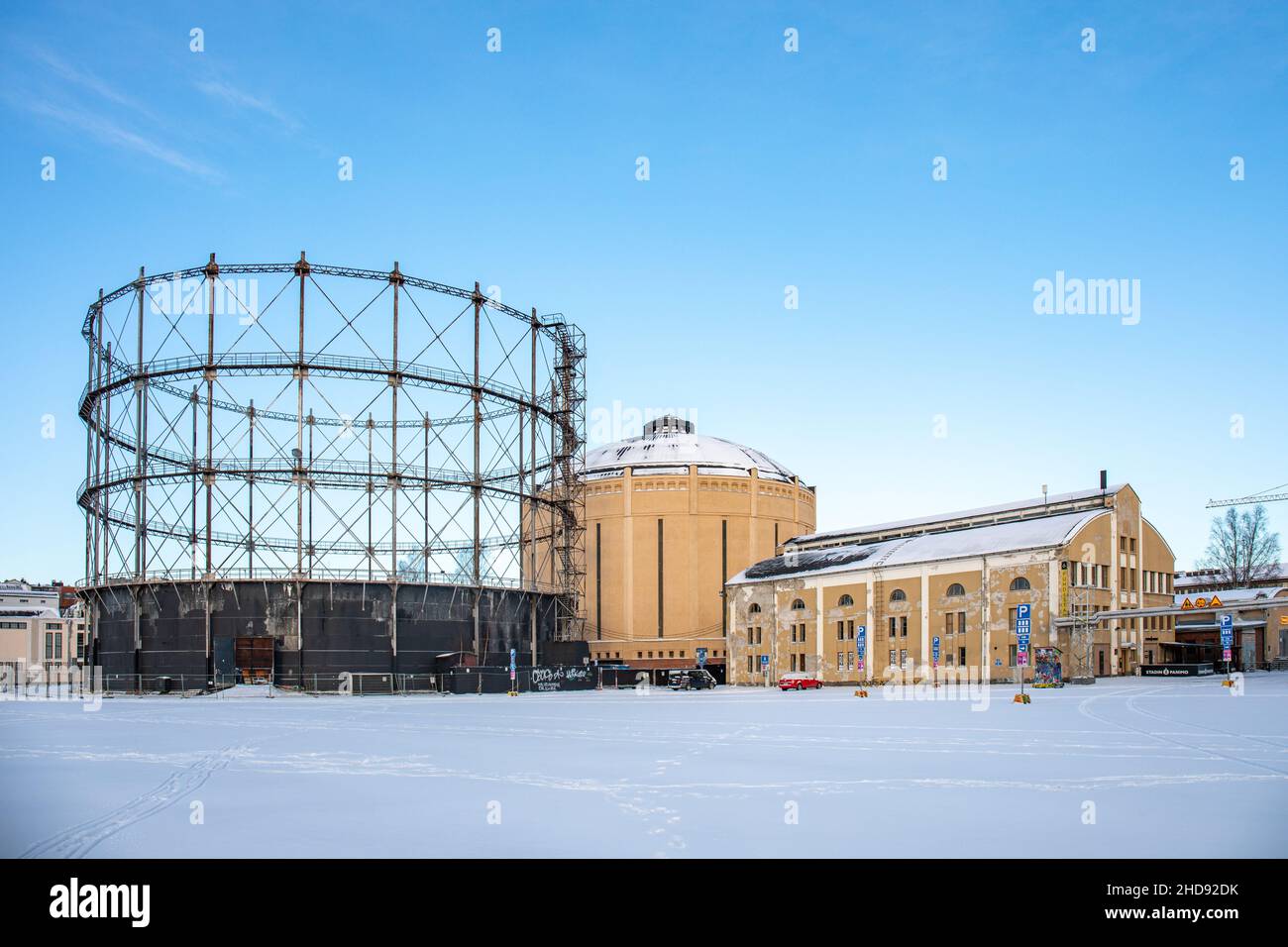 Gasometers hi-res stock photography and images - Alamy