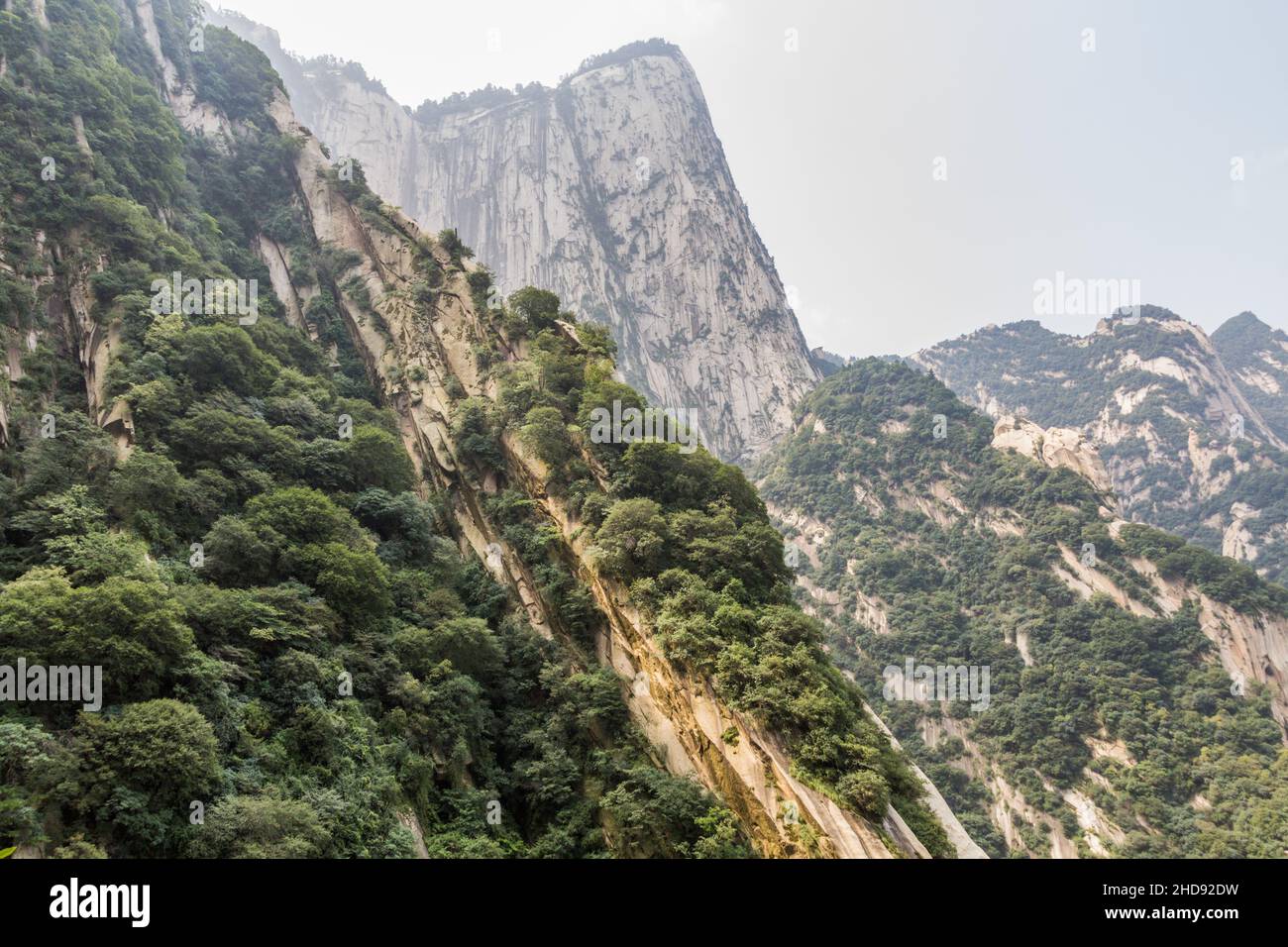 Slopes of Hua Shan mountain in Shaanxi province, China Stock Photo - Alamy