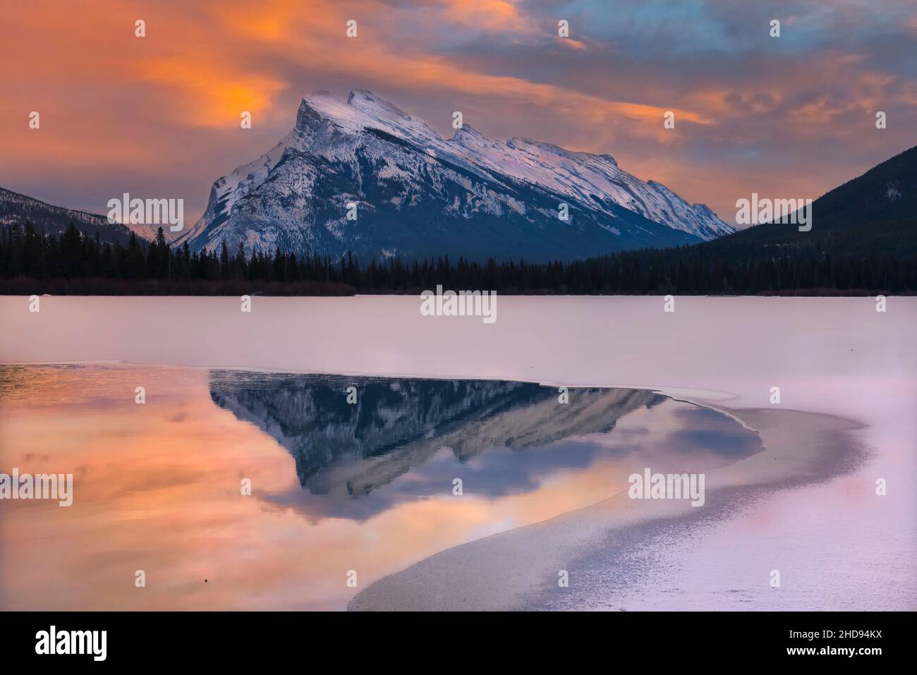 Mount Rundle sunrise in Banff National Park, Alberta, Canada Stock ...