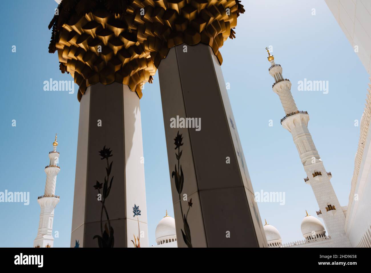 Sheikh Zayed Grand Mosque, Abu Dhabi, UAE Stock Photo - Alamy