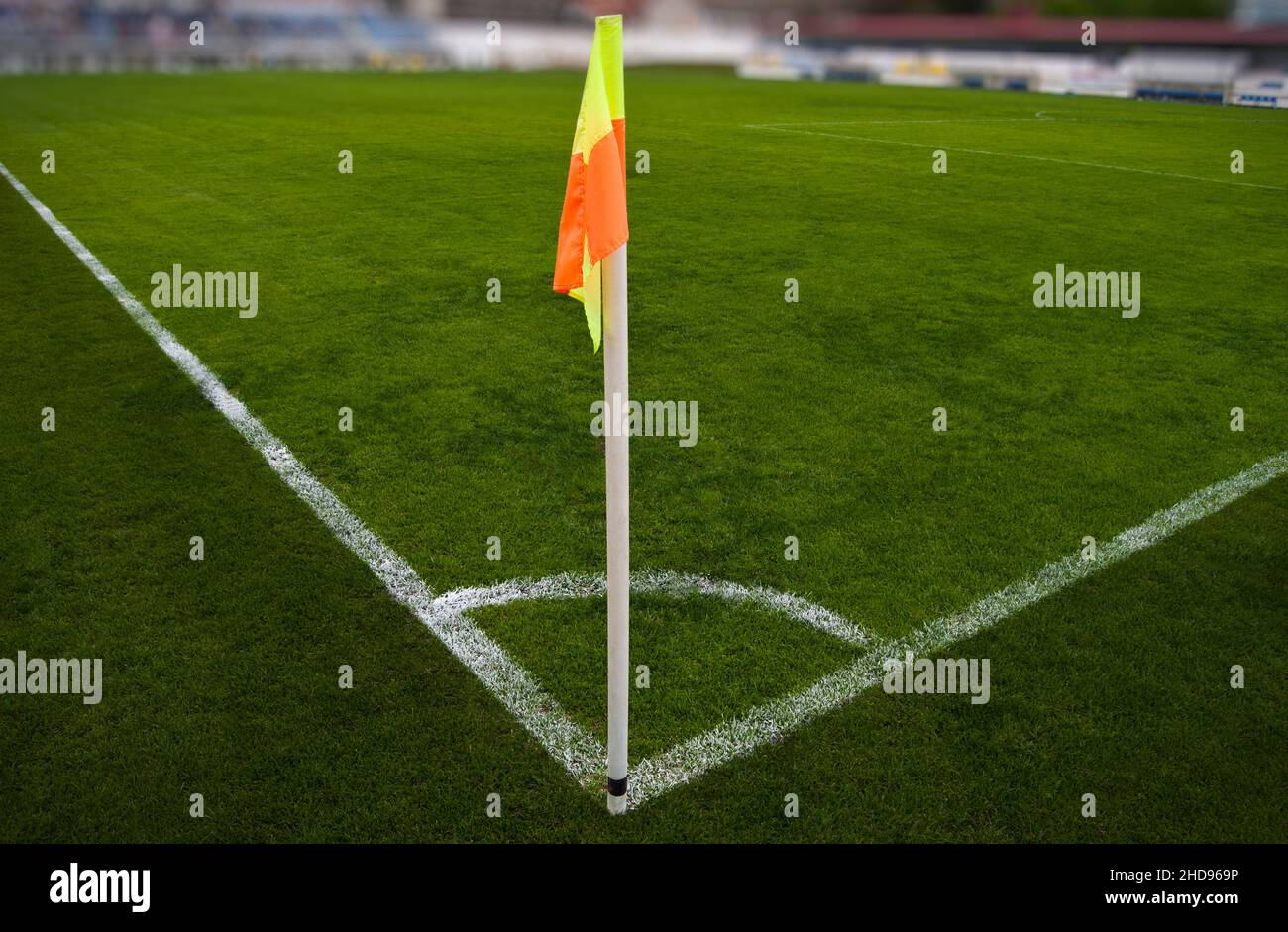Corner flag of a football field hi-res stock photography and images - Alamy
