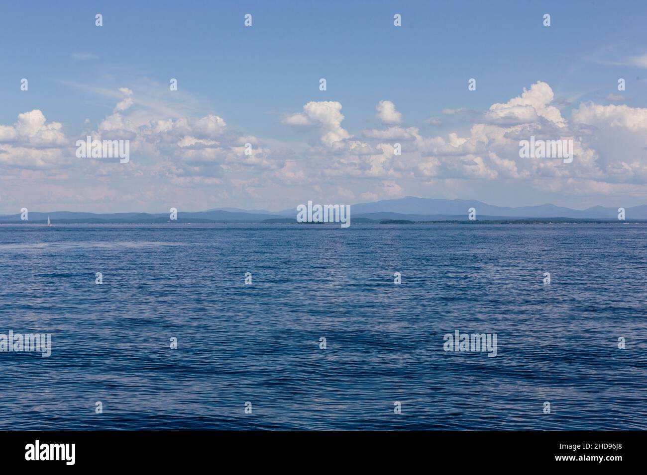 Lake champlain scenery hi-res stock photography and images - Alamy