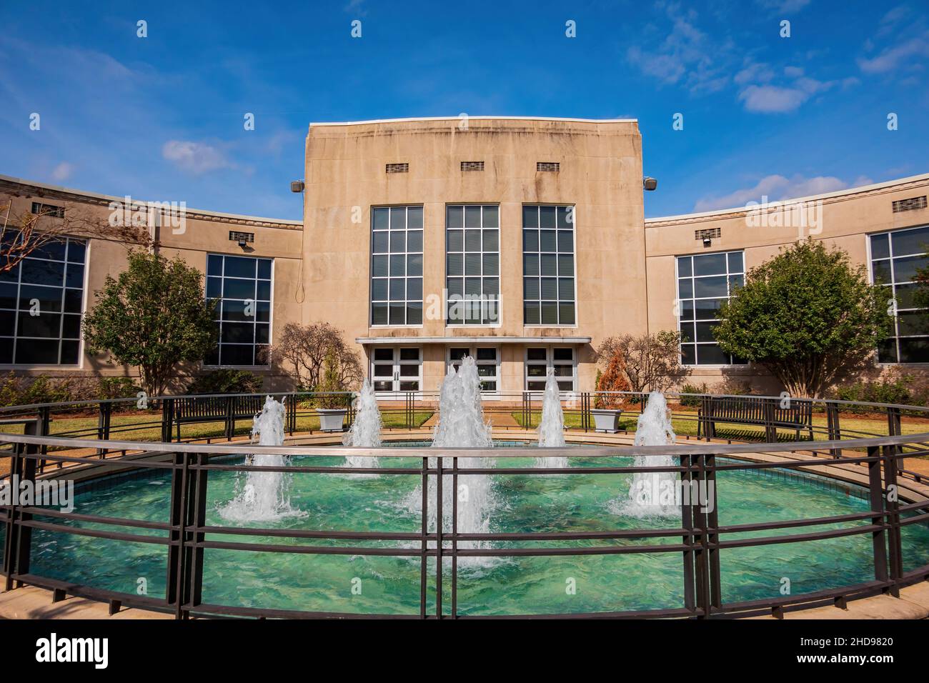 Sunny exterior view of a fountain and Louisiana State Exhibit Museum at ...