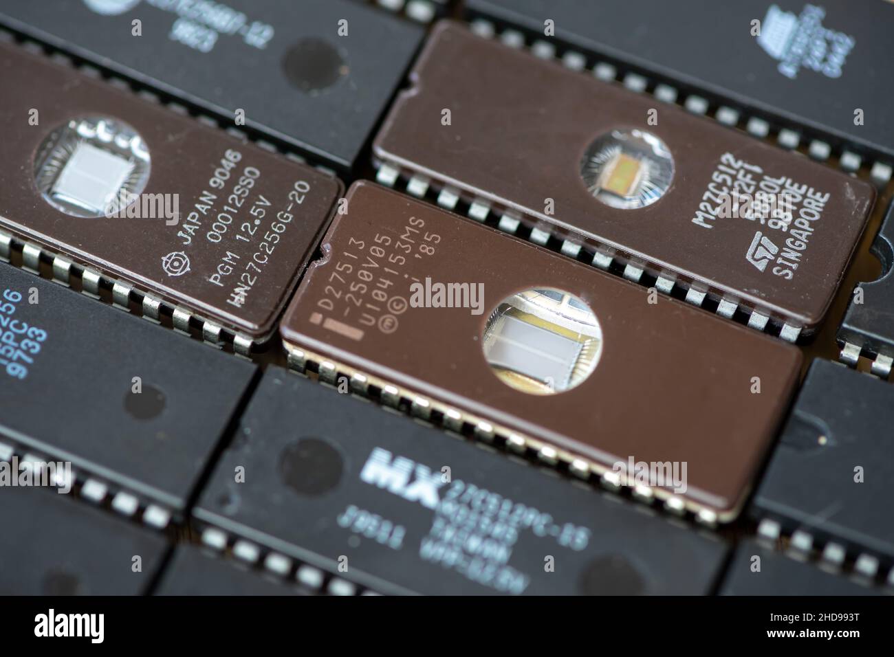 Circuits electronic hi-res stock photography and images - Alamy