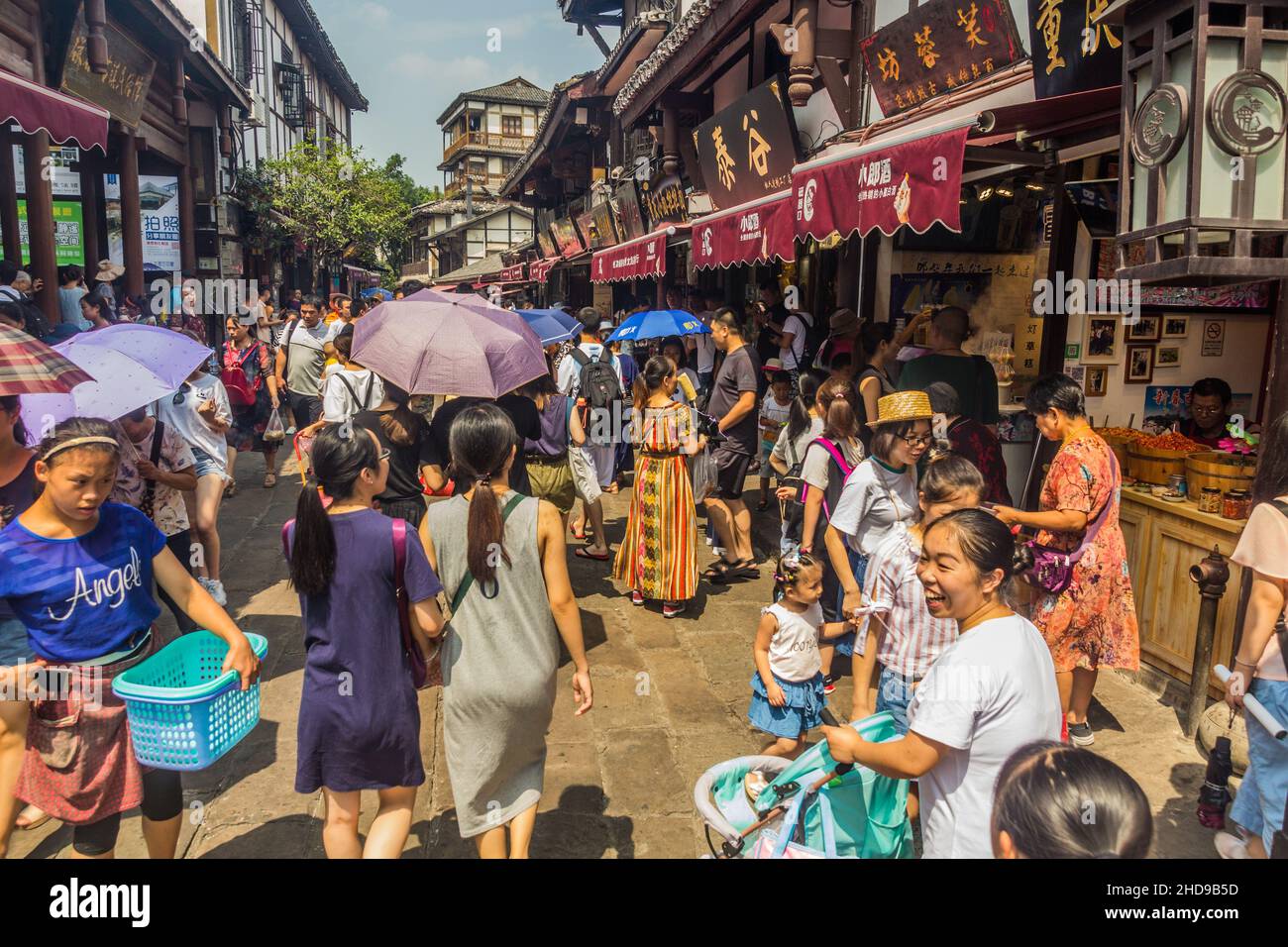 CHONGQING, CHINA - AUGUST 17, 2018: Crowded street in Ciqikou Ancient ...