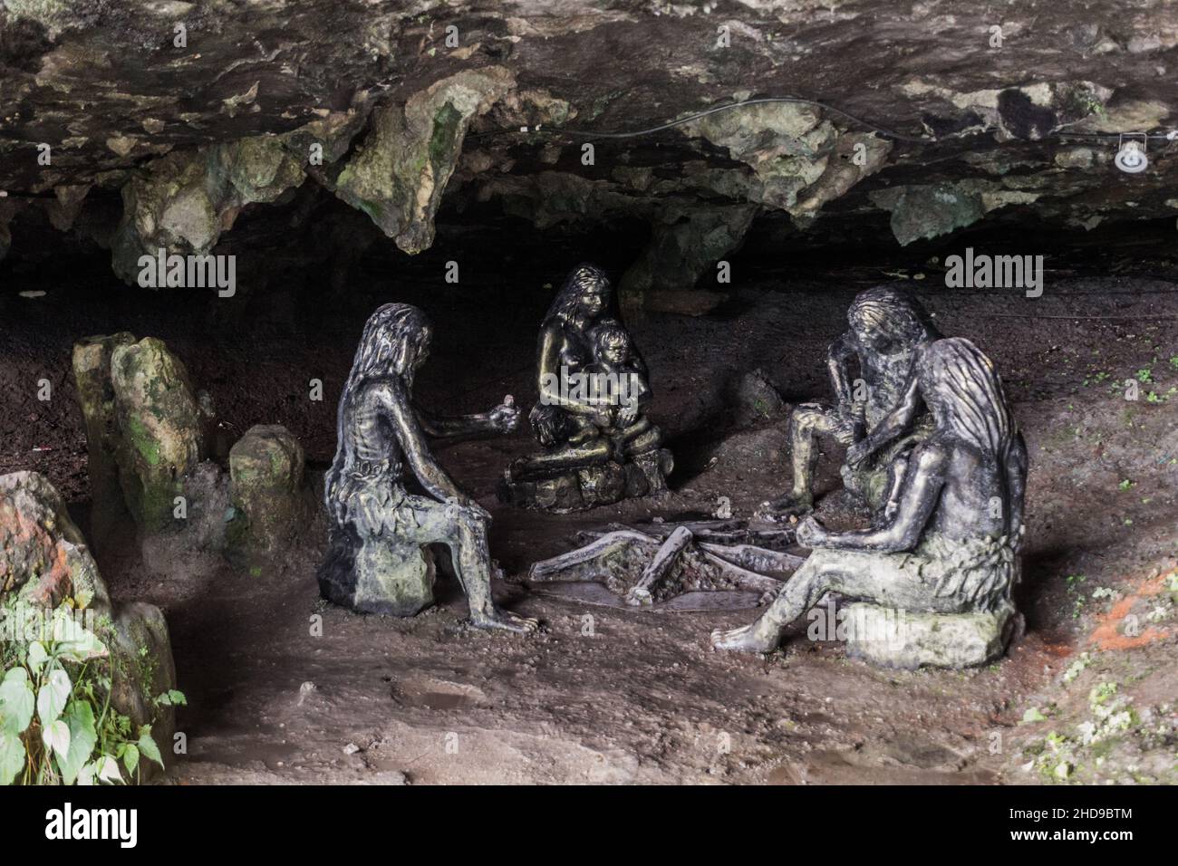 Prehistoric people hi-res stock photography and images - Alamy