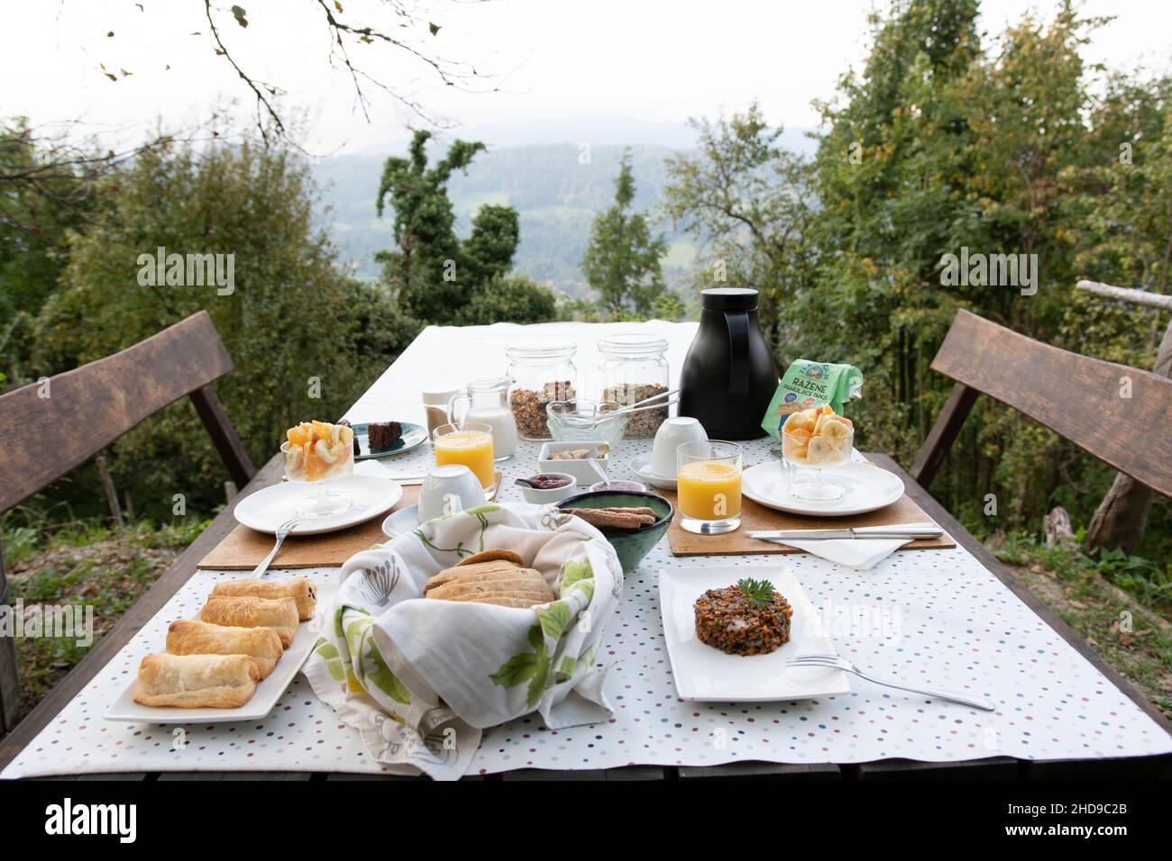 set table for vegan breakfast Stock Photo - Alamy