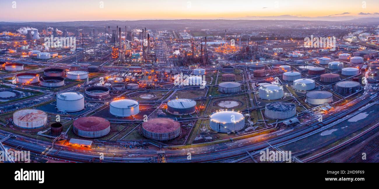 Ineos refinery grangemouth hi-res stock photography and images - Alamy