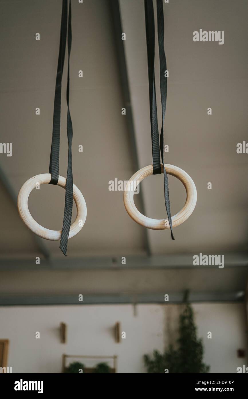 Crossfit rings hanging in gym hi-res stock photography and images - Alamy