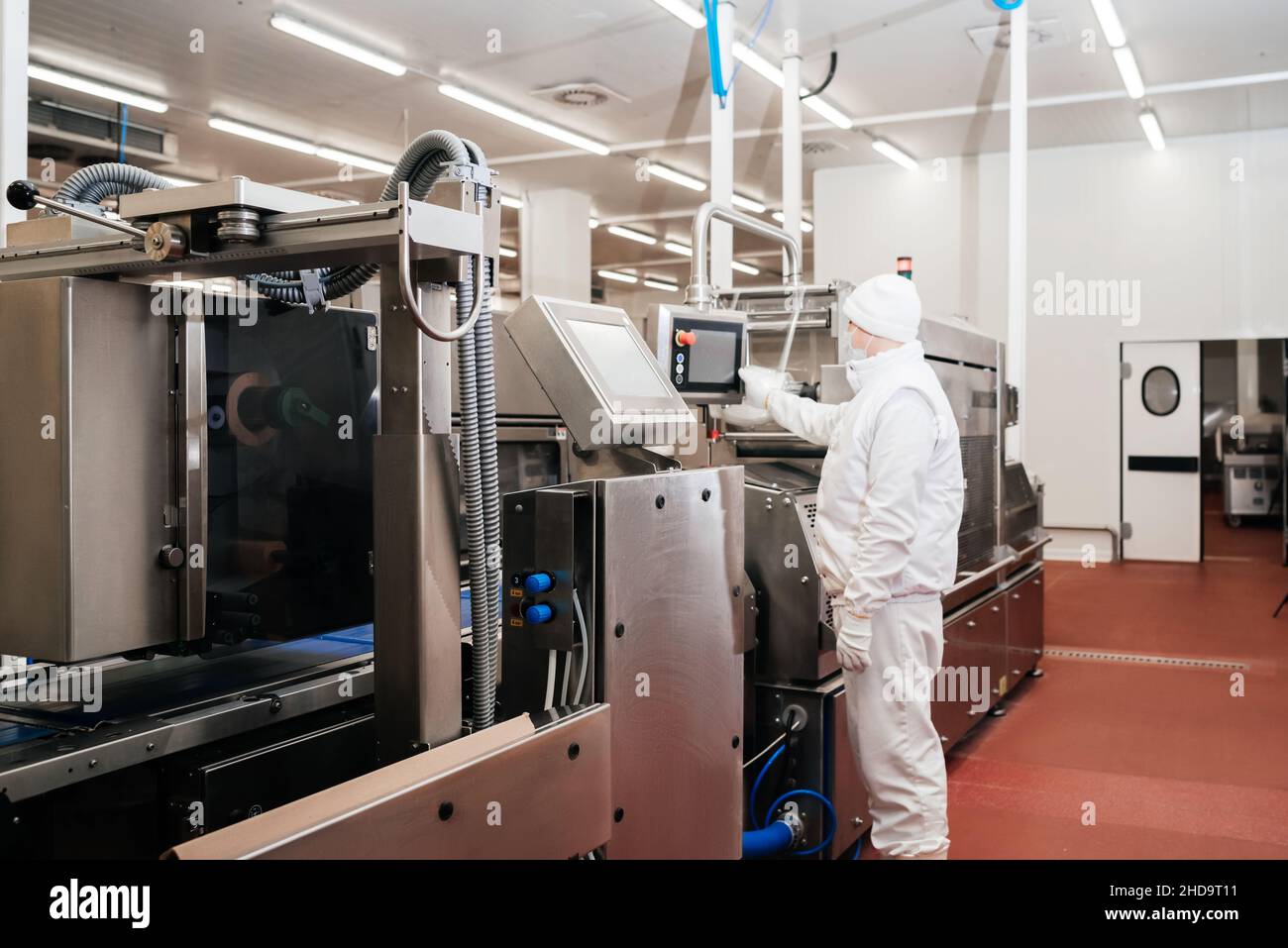 Semi automated equipment hi-res stock photography and images - Alamy