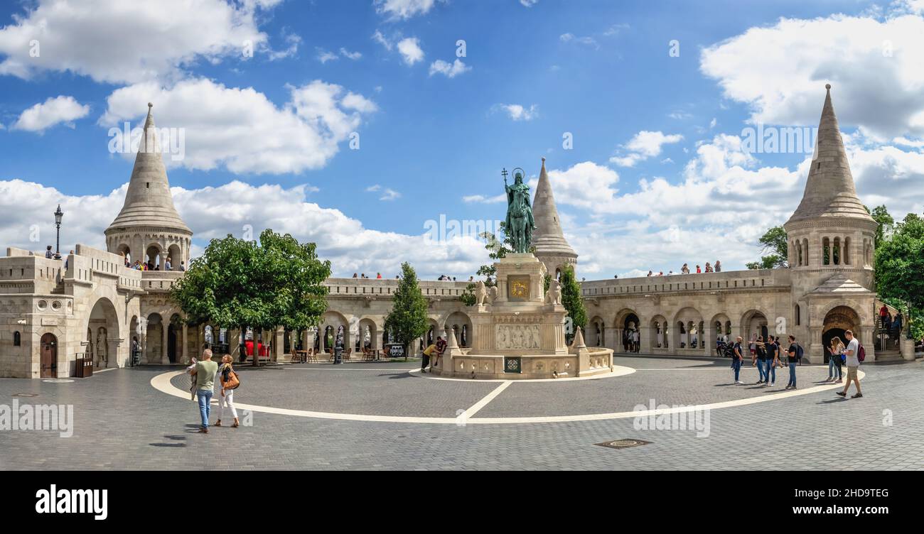 Holy istvan square hi-res stock photography and images - Alamy