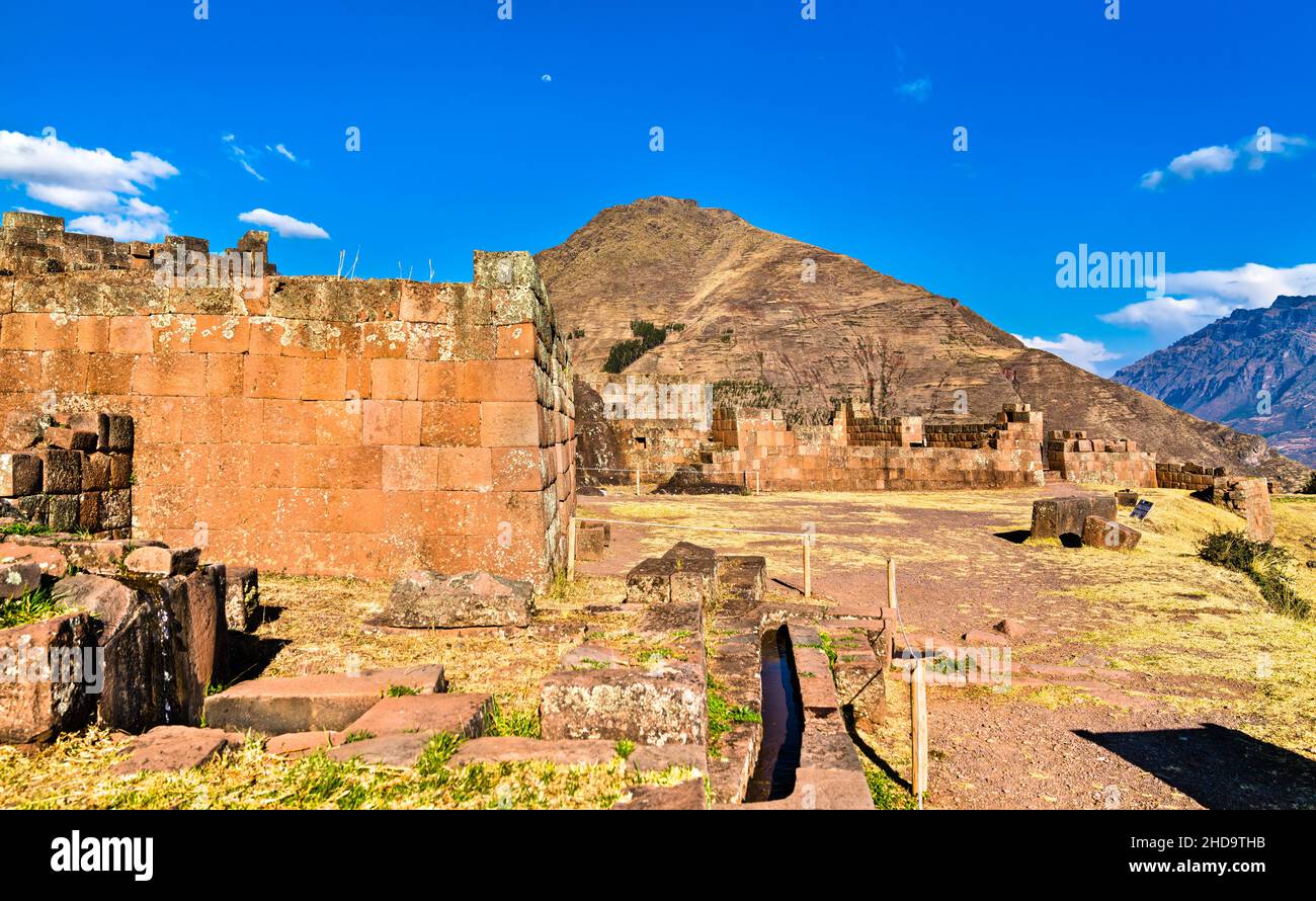 Inca ruins at Pisac in Peru Stock Photo - Alamy