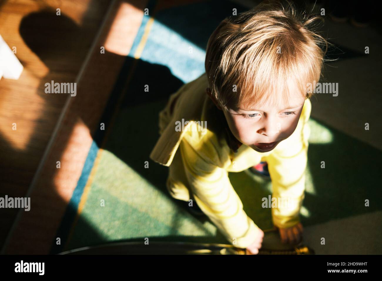 Shadow child small childhood caucasian hi-res stock photography and ...