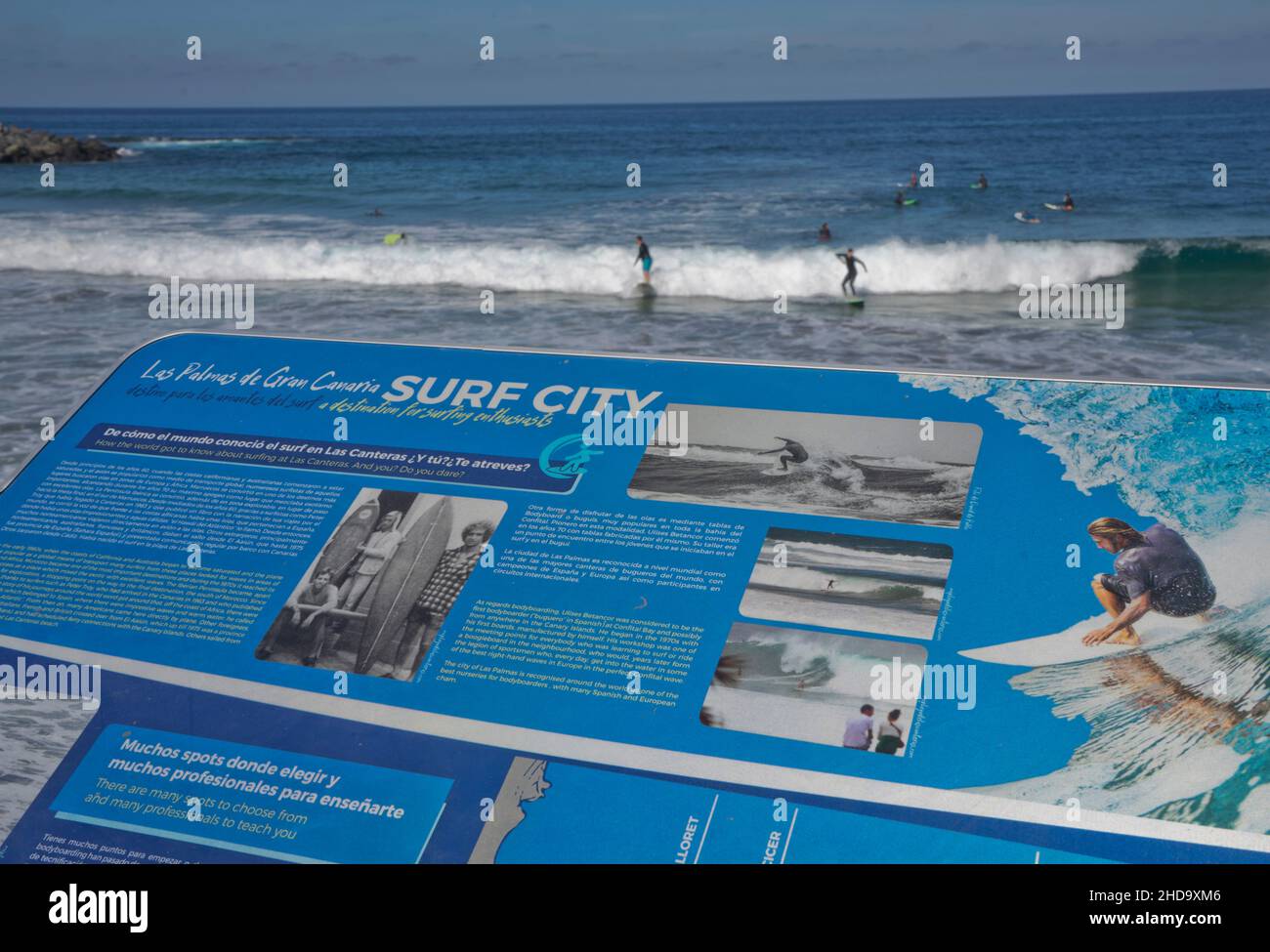 People swimming, playing sports, surfing, eating and drinking at Las ...