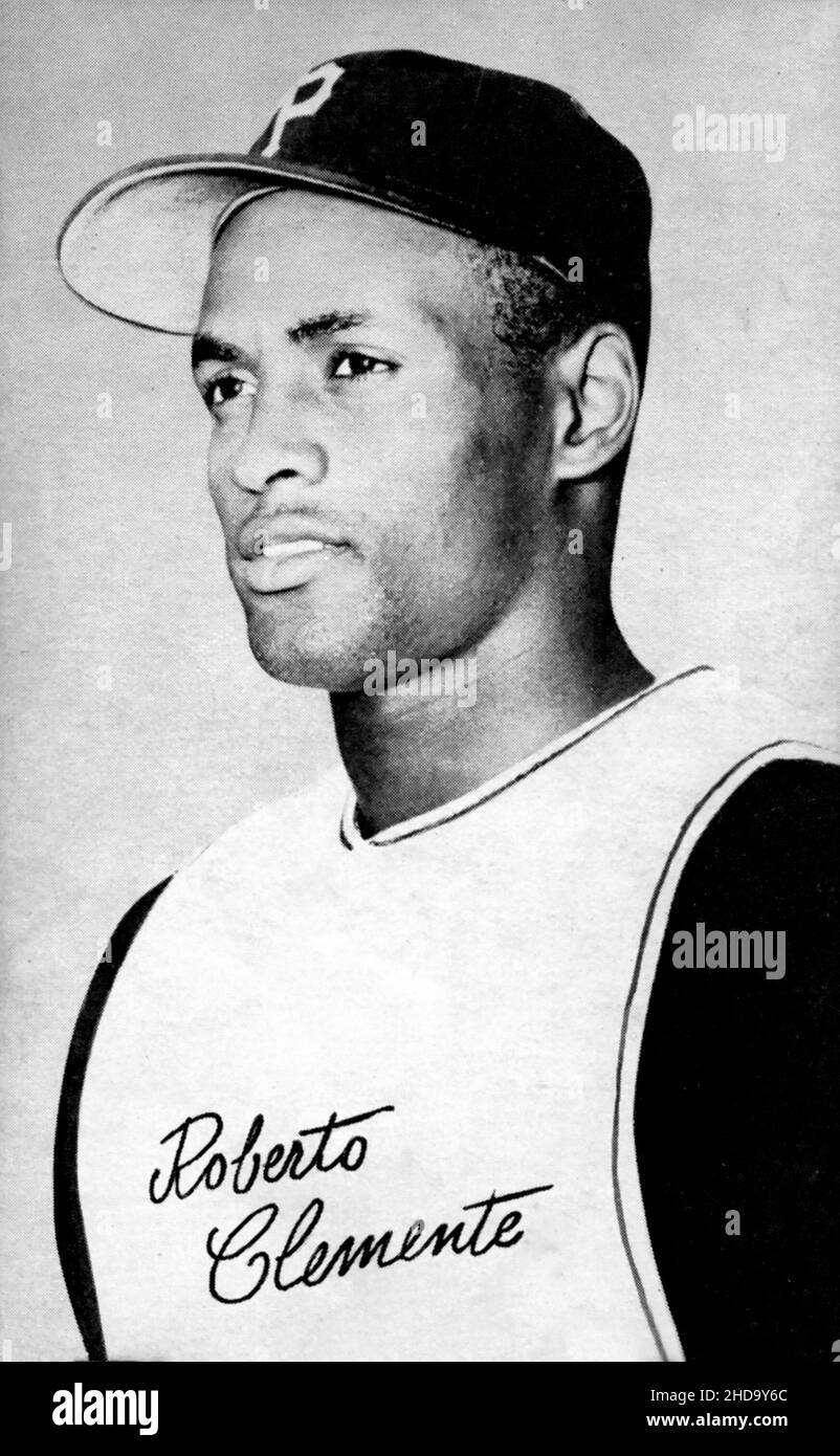 Pittsburgh Pirates star player Roberto Clemente on Exhibit Card ...