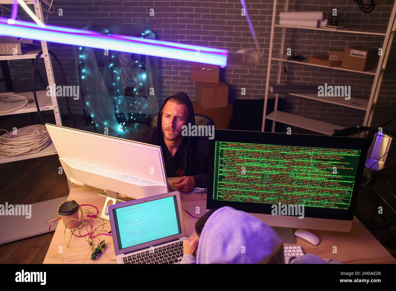 Hackers and room hi-res stock photography and images - Alamy