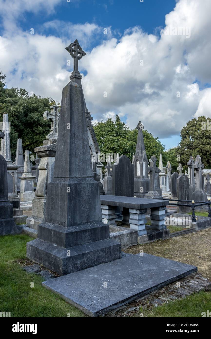 Glasnevin cemetery tour hi-res stock photography and images - Alamy