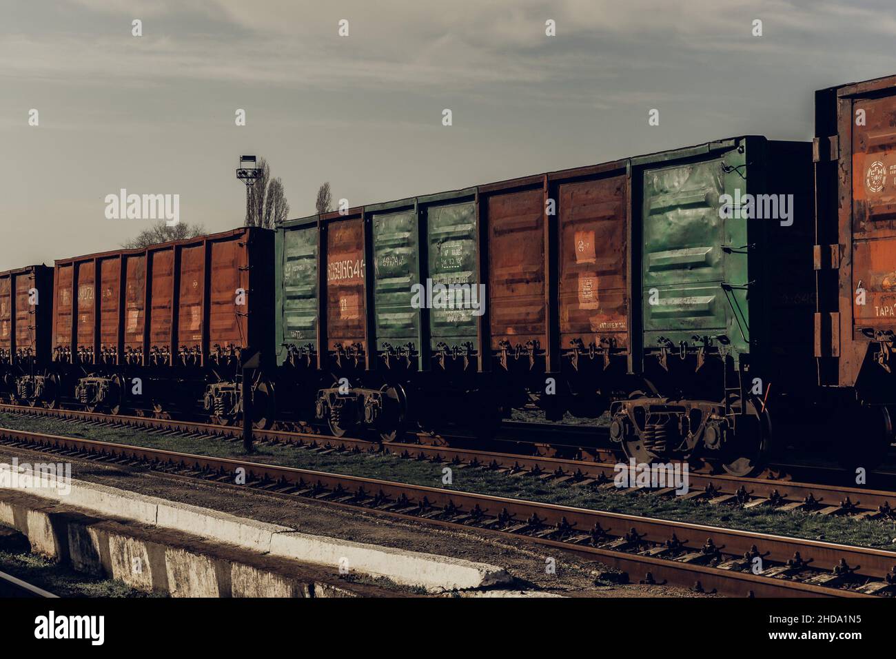 Bulk cargo train hi-res stock photography and images - Alamy