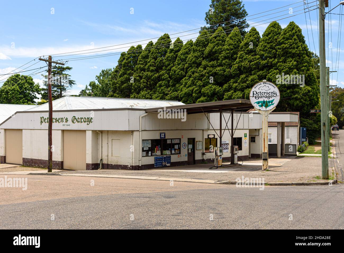 The Petersen's Garage service station in Bundanoon, New South Wales ...