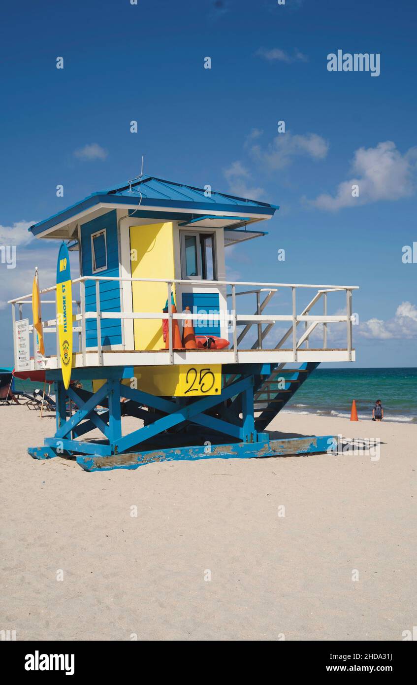 Lifeguard house on Hallandale Beach in the US Stock Photo - Alamy