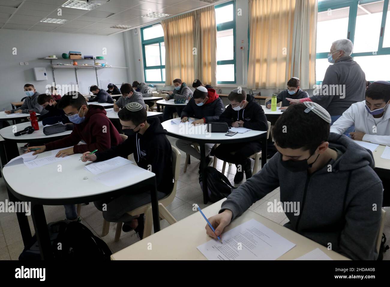 Modiin. 4th Jan, 2022. Israeli high school students wearing face masks ...