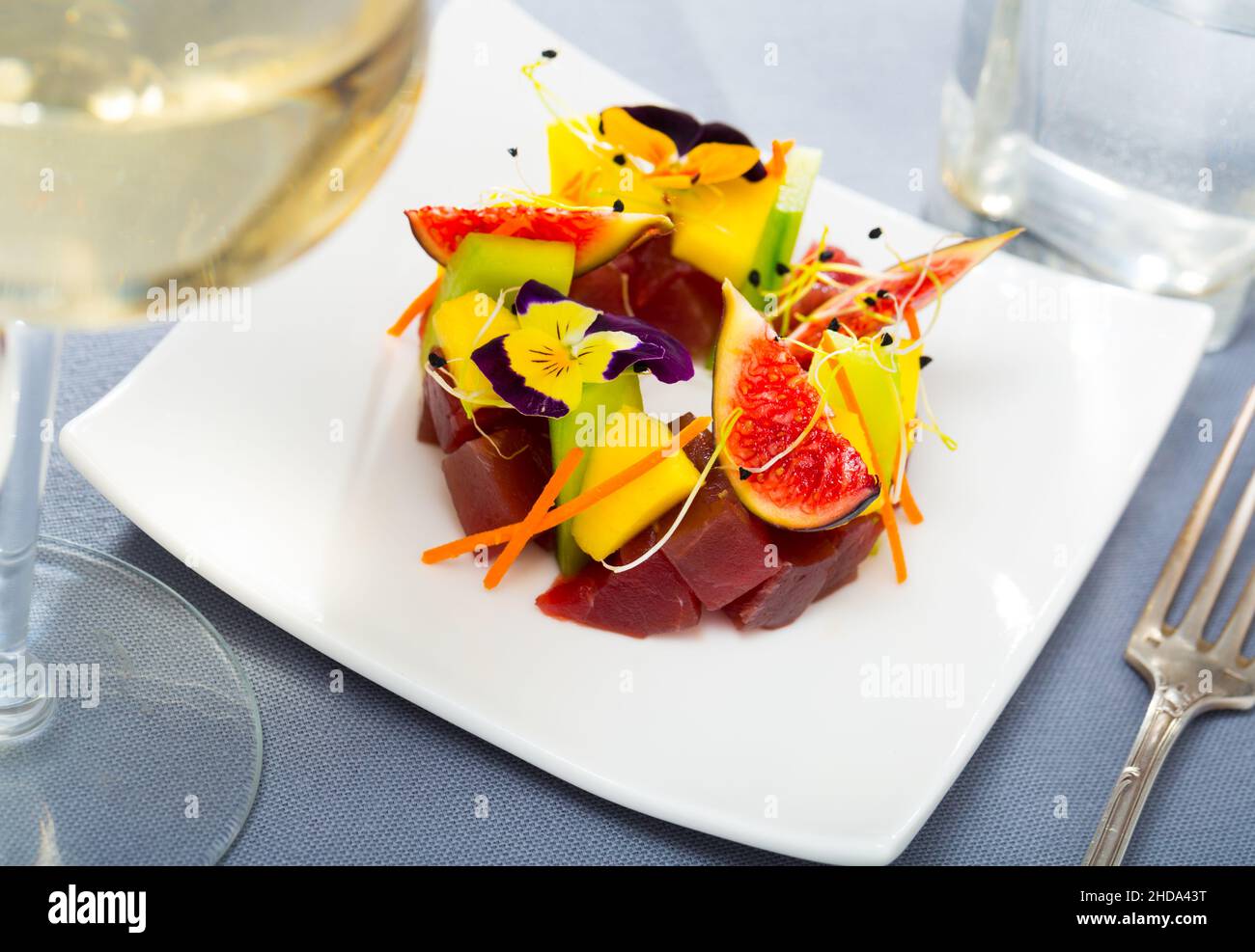 Tuna tartare with figs, cucumber Stock Photo - Alamy