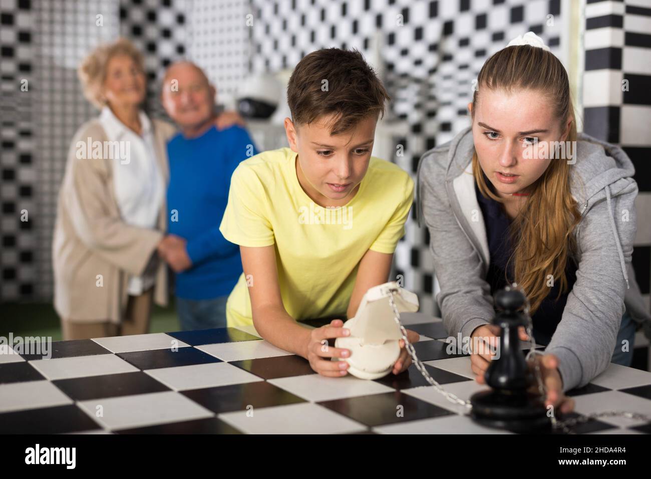 Escape room teenagers hi-res stock photography and images - Alamy