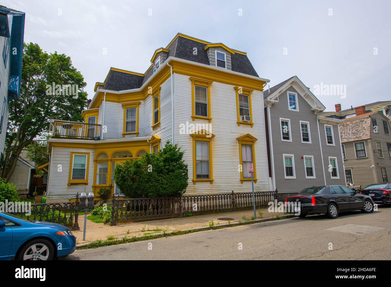 Historic residence building at 43 Federal Street in historic city ...