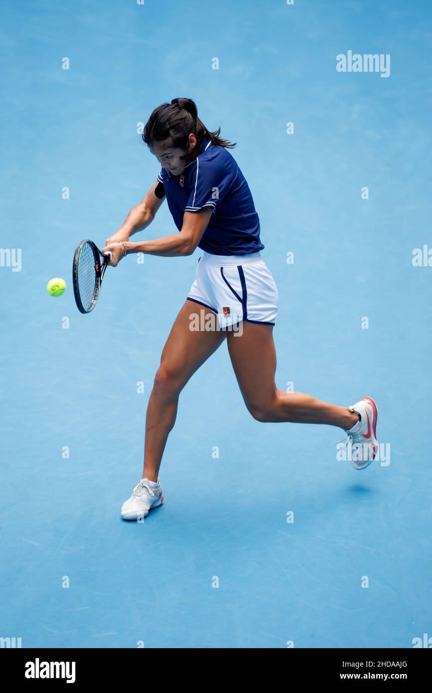 EMMA RADUCANU (GBR) practicing on Margaret Court Arena at the 2022 ...