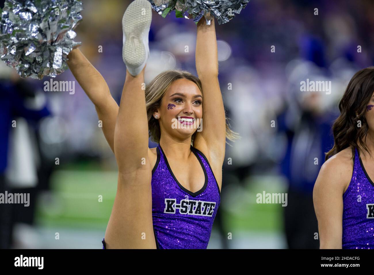 Houston, TX, USA. 4th Jan, 2022. A member of the Kansas State Classy ...