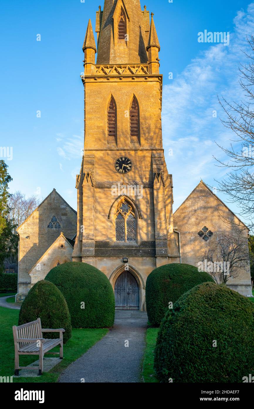 St Davids Church at sunset. Moreton in Marsh, Cotswolds ...