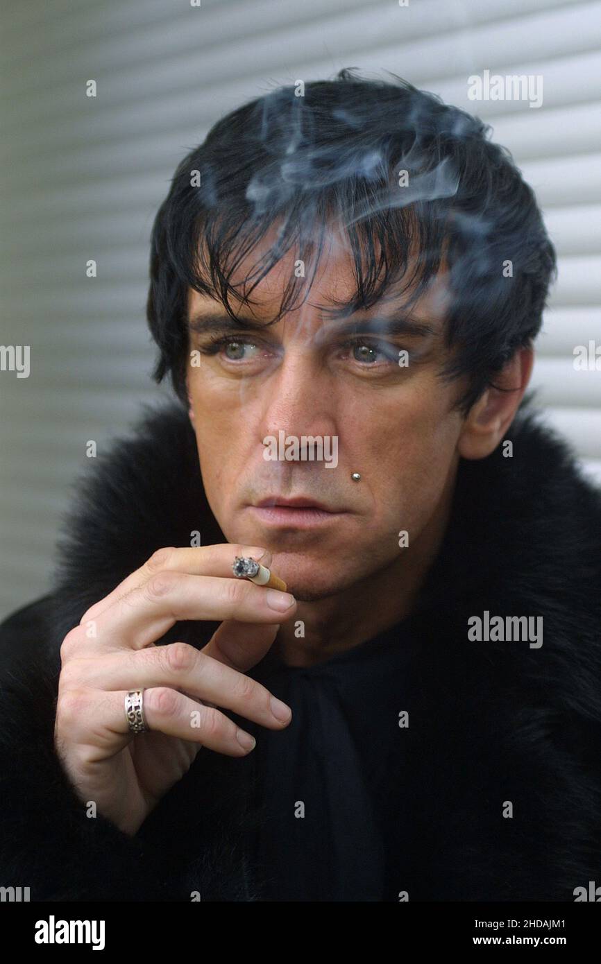 Visage steve strange 1980s hi-res stock photography and images - Alamy