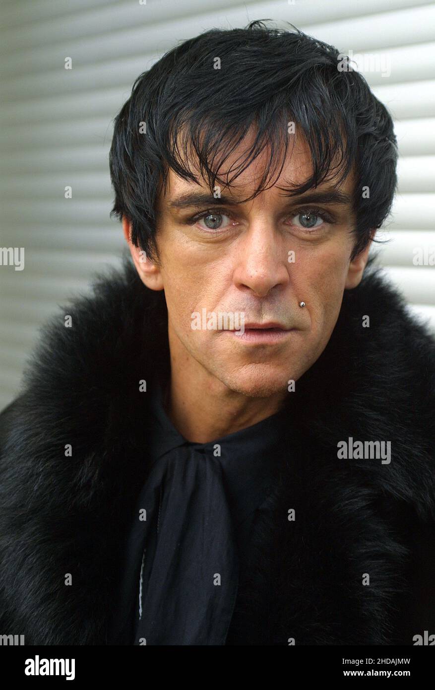 Boy george 1980s hi-res stock photography and images - Alamy