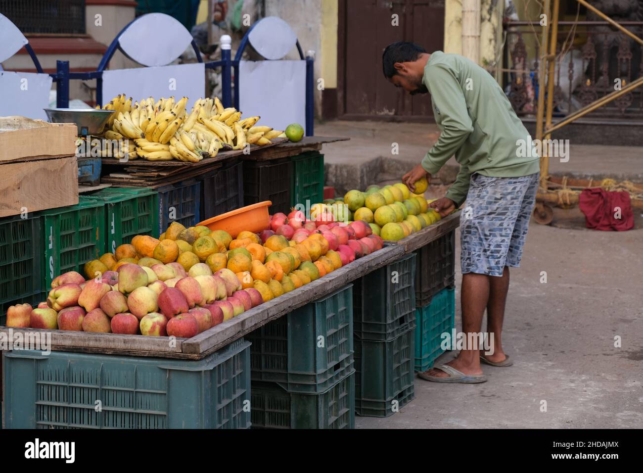Vegetable vendor hi-res stock photography and images - Alamy