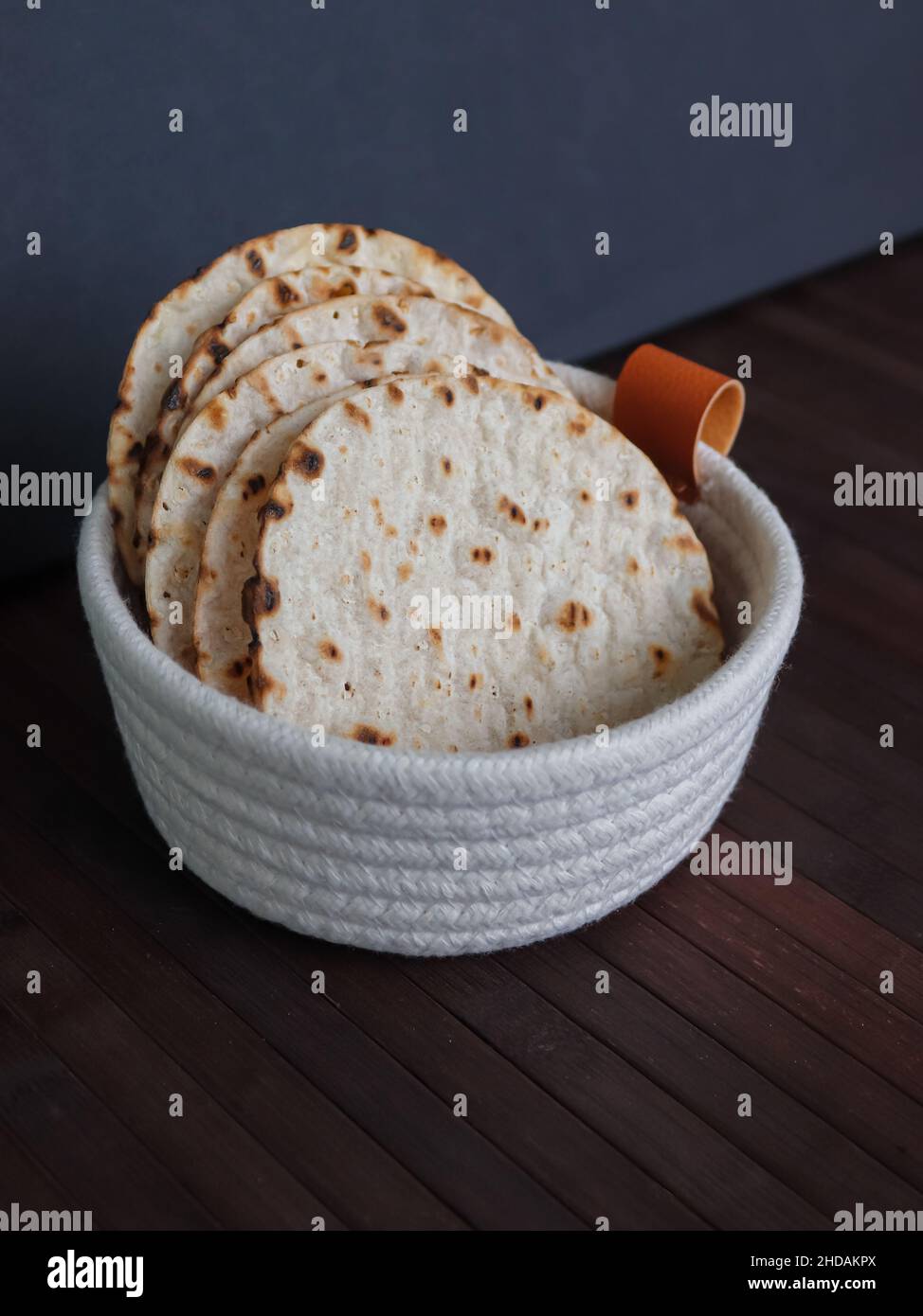 Round crispbreads hi-res stock photography and images - Alamy